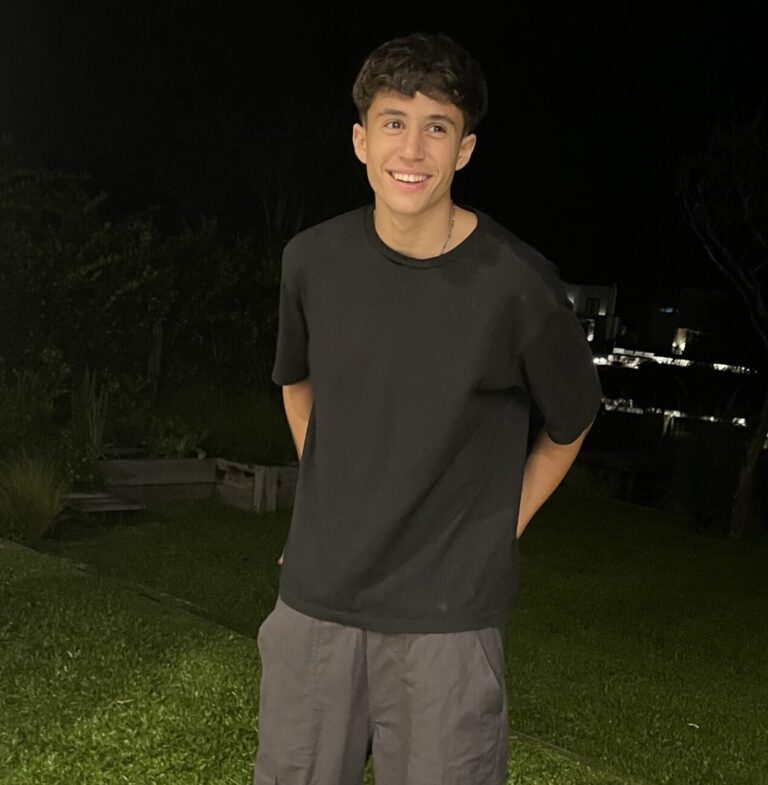 Santiago Ayus - AIS